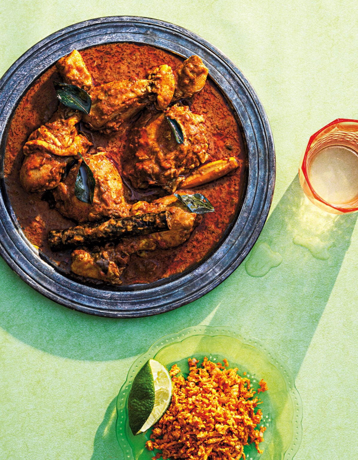 Så gör du Jimmy Guos magiska Red chicken curry